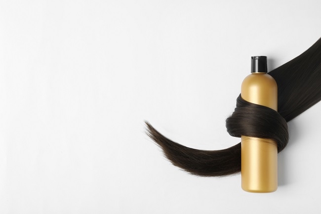 8 Sampo untuk Rambut Rontok dan Ketombe Berdasarkan Kandungannya ...