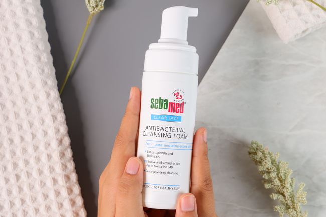 Sebamed Clear Face Cleansing Foam - Manfaat, Dosis, dan Efek Samping ...