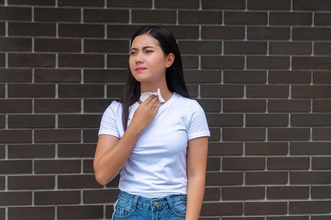 4 Tips Sehat Saat Cuaca Panas - Alodokter