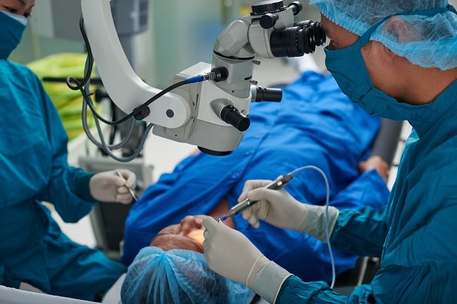 Efikasi dan Keamanan Minimally Invasive Glaucoma Surgery (MIGS) - Alomedika