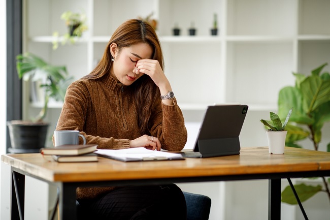 Jangan Anggap Sepele, Ini Tanda Kamu Butuh Cuti Kerja Secepatnya - Alodokter