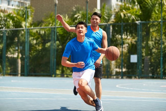 6 Olahraga yang Bikin Tinggi dan Layak Dicoba - Alodokter