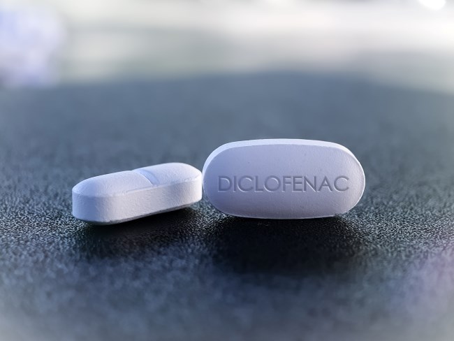 Diclofenac - Manfaat, Dosis, dan Efek Samping - Alodokter