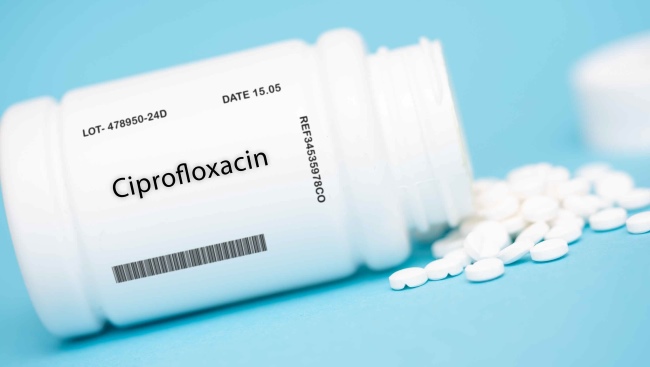 Miraflox - Manfaat, Dosis, dan Efek Samping - Alodokter