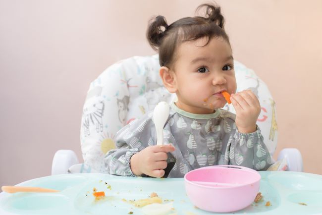 Feeding Rules untuk Anak dan Cara Menerapkannya - Alodokter