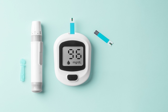 5 Alat Tes Gula Darah Terbaik yang Mudah Digunakan - Alodokter