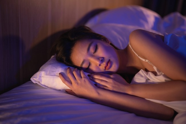 REM Sleep, Fase Tidur yang Penting bagi Kesehatan Otak dan Emosional ...
