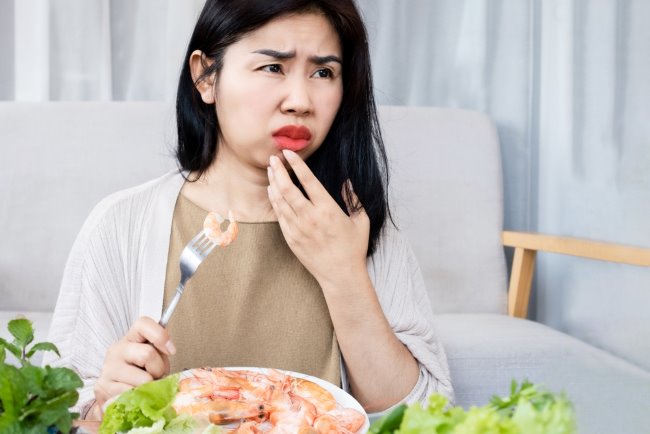 Bibir Tiba-Tiba Bengkak, Kenali Penyebab dan Cara Mengatasinya - Alodokter