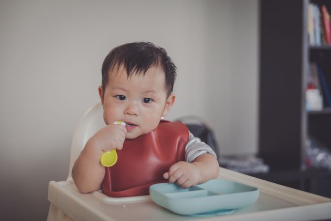 Fase Oral Bayi, Ini Manfaat dan Tips Aman Mengoptimalkannya - Alodokter