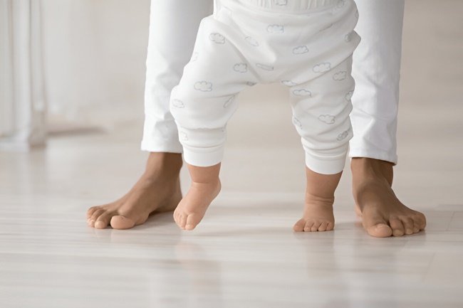 Begini Bentuk Kaki Bayi Normal yang Perlu Diketahui Orang Tua - Alodokter