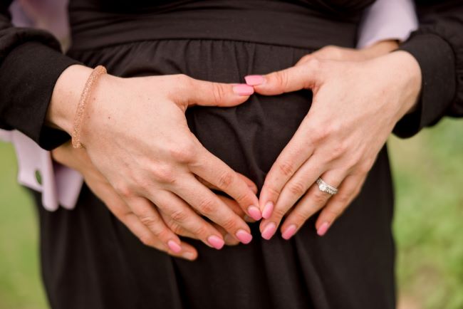 Bentuk Perut Hamil 2 Minggu, Seperti Apa Perubahannya? - Alodokter