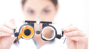 Penjelasan Hasil Pemeriksaan Mata Visus 6/30 - Tanya Alodokter