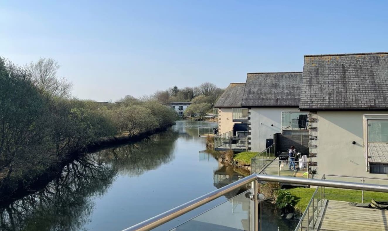 The Lakehouse | Away Resorts