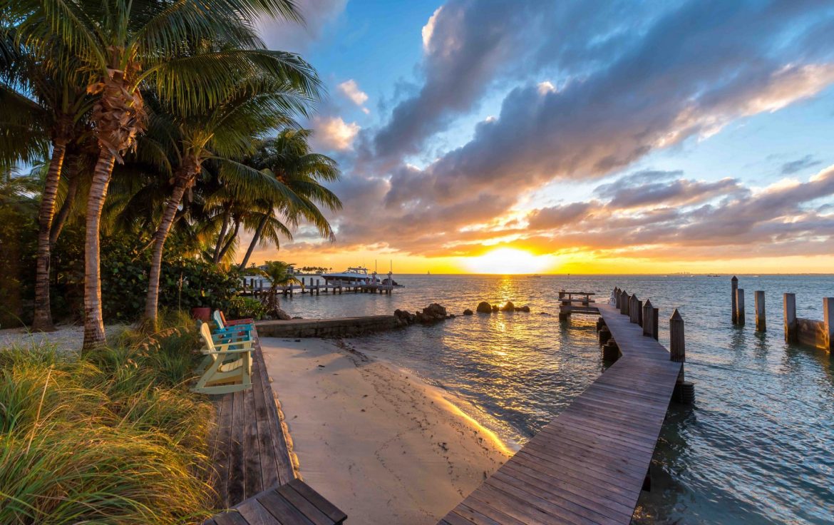 6 Amazing Waterfront Homes that are Perfect for Boat Owners