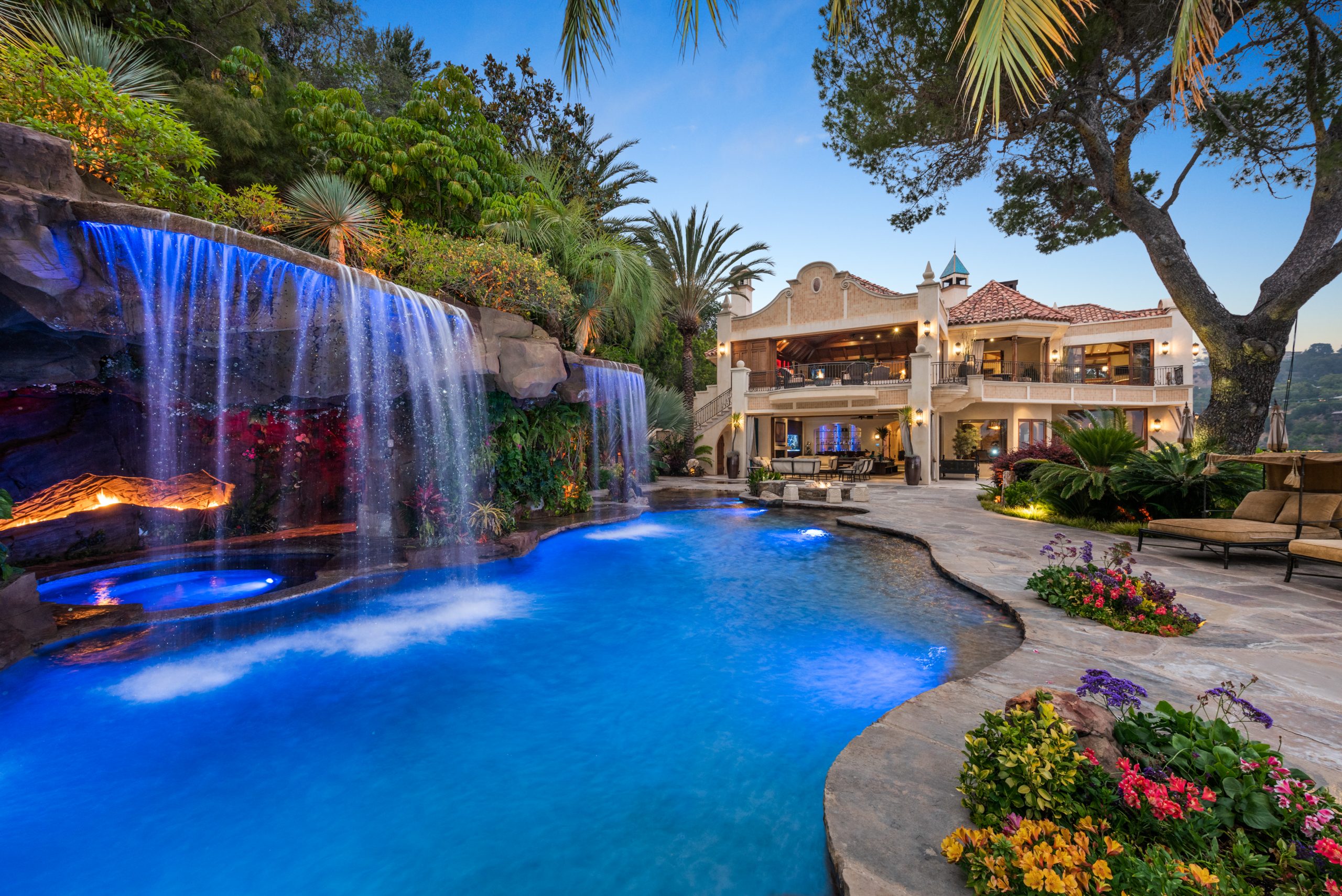 Pool Party: 17 Properties with Outdoor Pools Ideal for the 4th of July