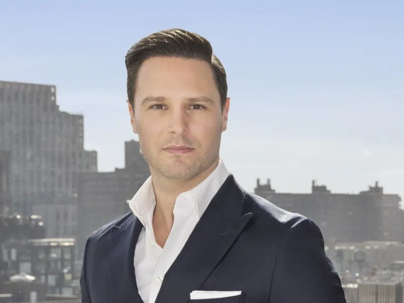 NYC Agent Justin Tuinstra Embraces the High Risks and Higher Rewards of ...