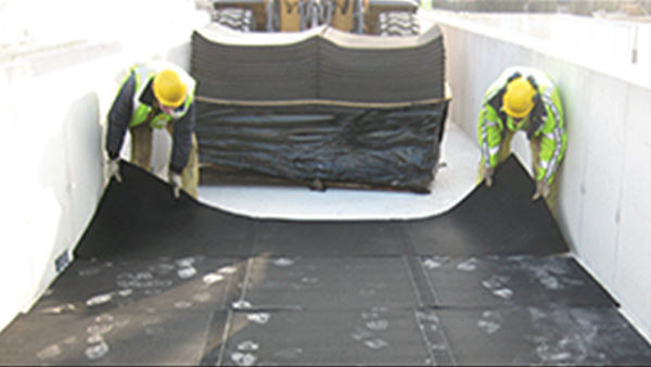 Carousel images of Trackelast product