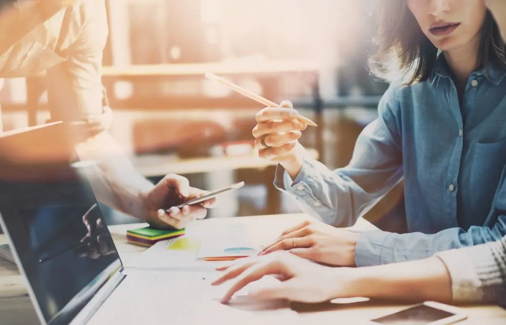 Te koop: Creatieve ontwikkelaar van marketing- en promotiematerialen ...