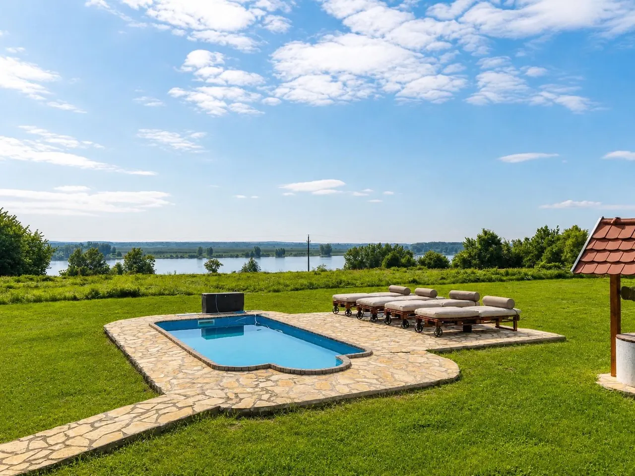 Te koop: Vakantieaccommodatie & recreatieve exploitatie | Brookz®