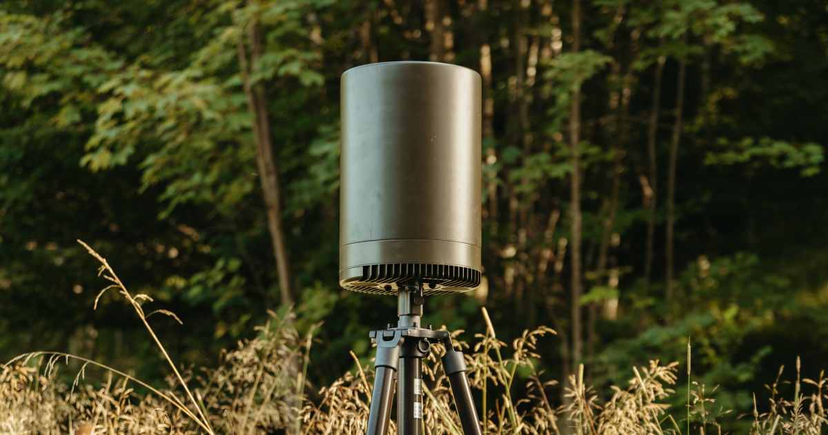 Saab presents new compact sensor for communication surveillance