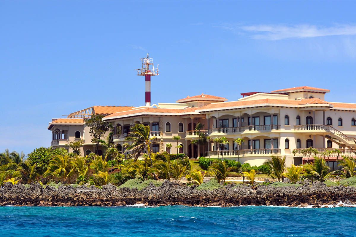 The Meridian | Roatan Events