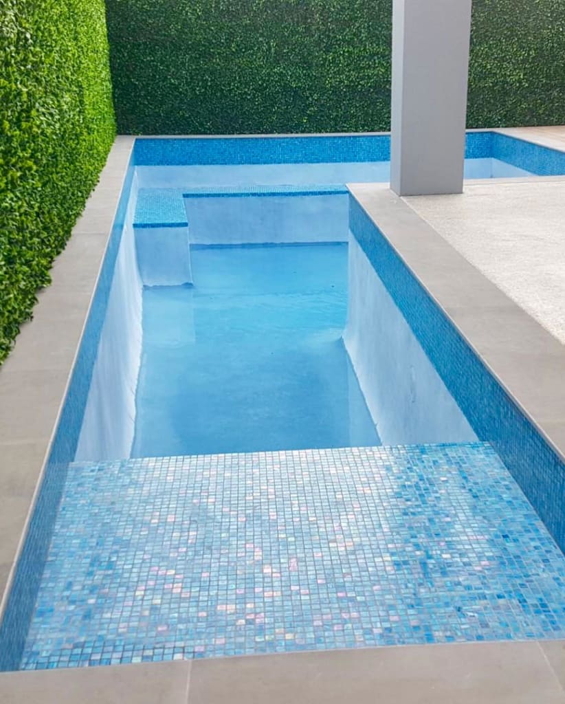 Rainbow Quartz - Your Pool. Your Choice.