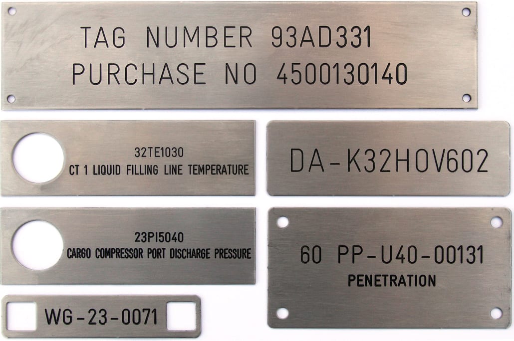 Dypgraverte skilt - flo-code Dypgraverte skilt - flo-code