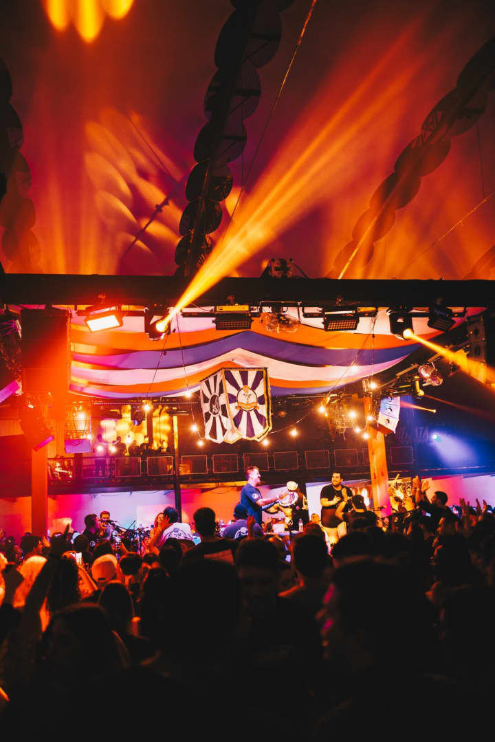 Samba da Rosa - Galeria abril