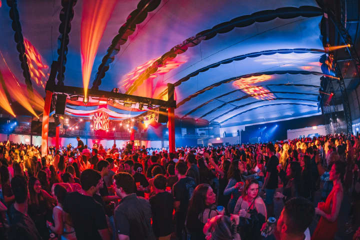 Samba da Rosa - Galeria abril