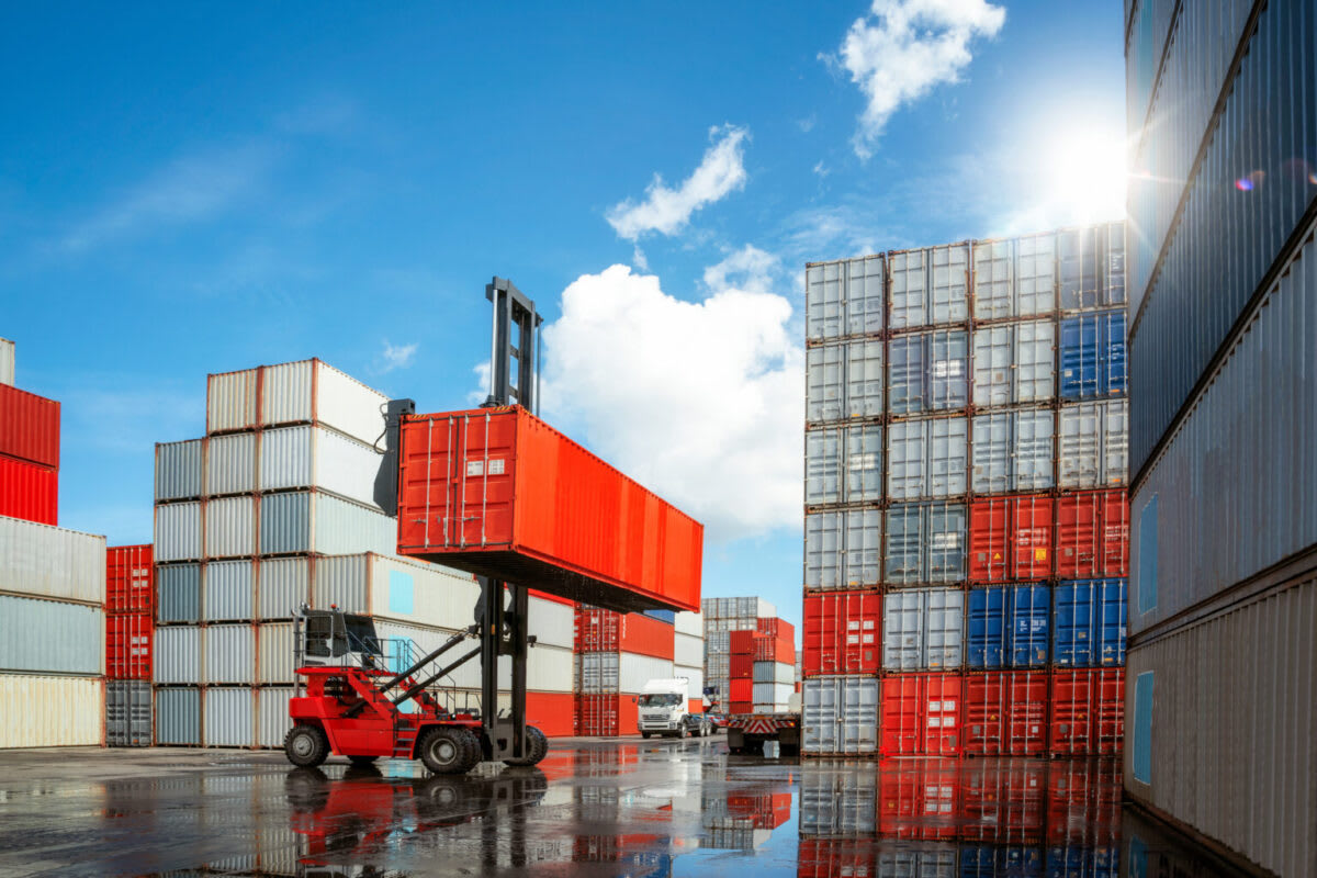 The Ultimate Guide to Cargo Shipping Containers - Straight Forwarding