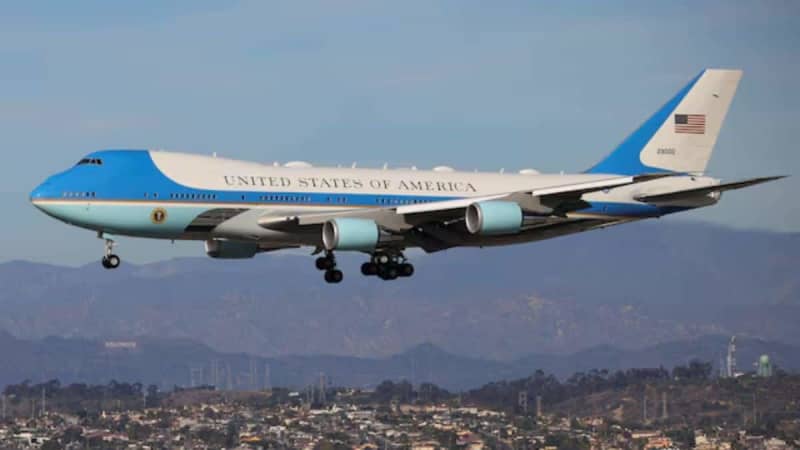 US Air Force Retires VC-25A as VC-25B Bridge Fleet Prepares