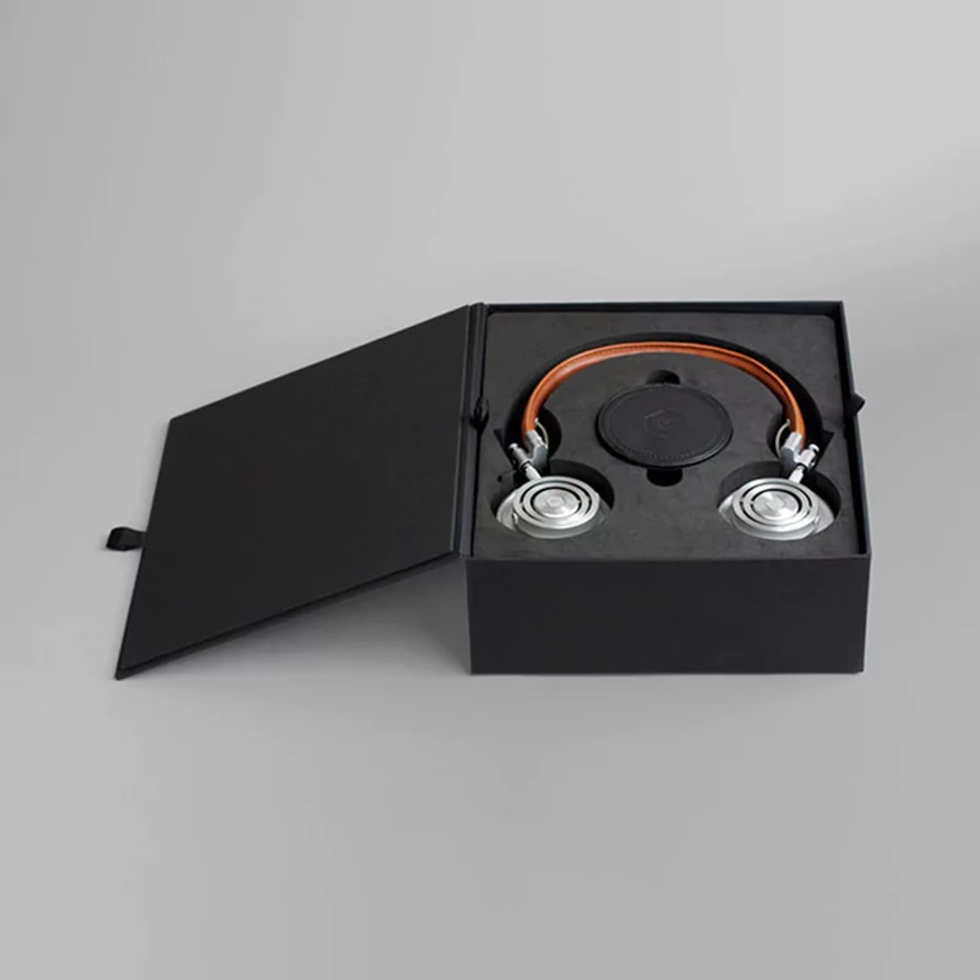 headphone box packaging design