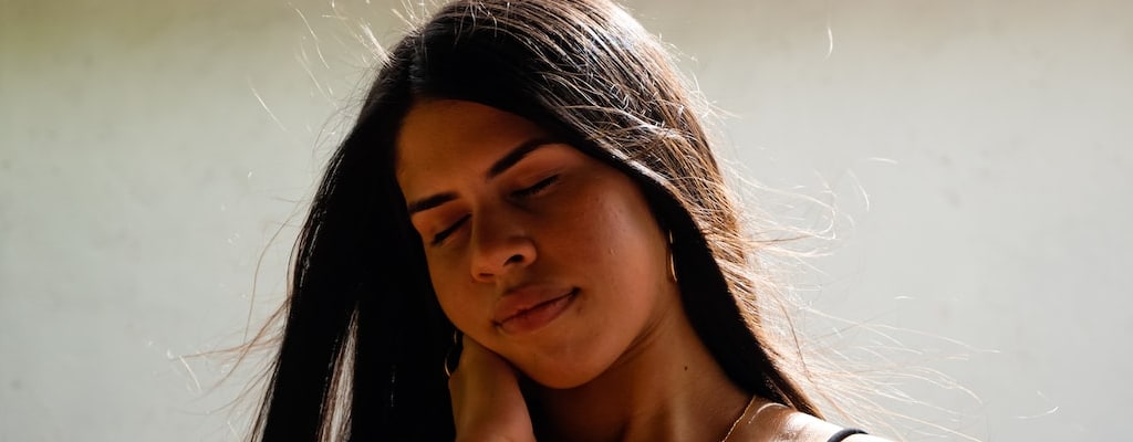 on the edge: Idiom Meaning and Origin - The Village Idiom