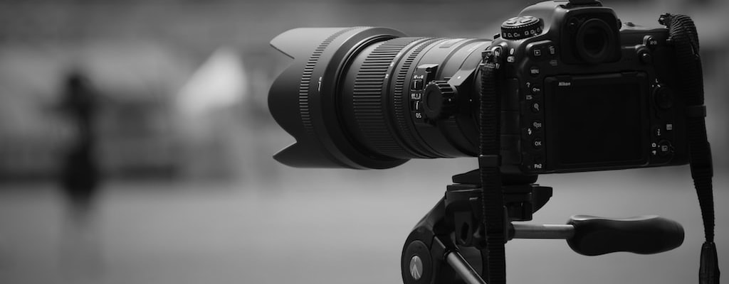 fly under the radar: Idiom Meaning and Origin - The Village Idiom