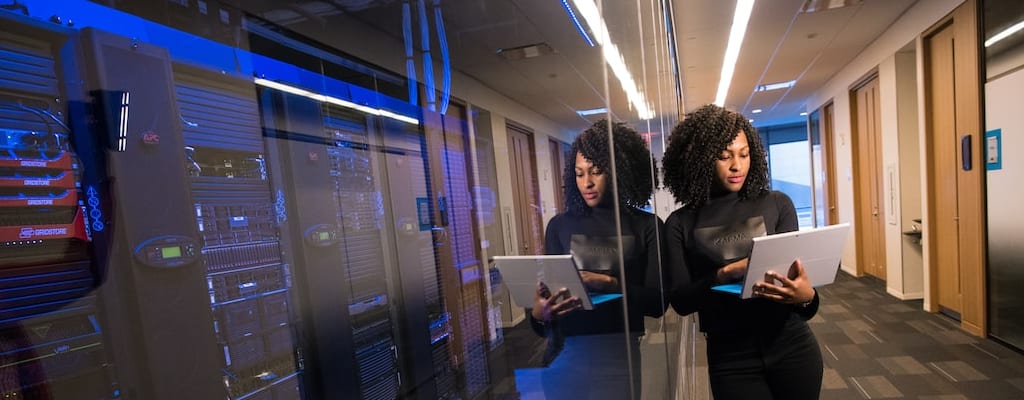 ride the coattails: Idiom Meaning and Origin - The Village Idiom