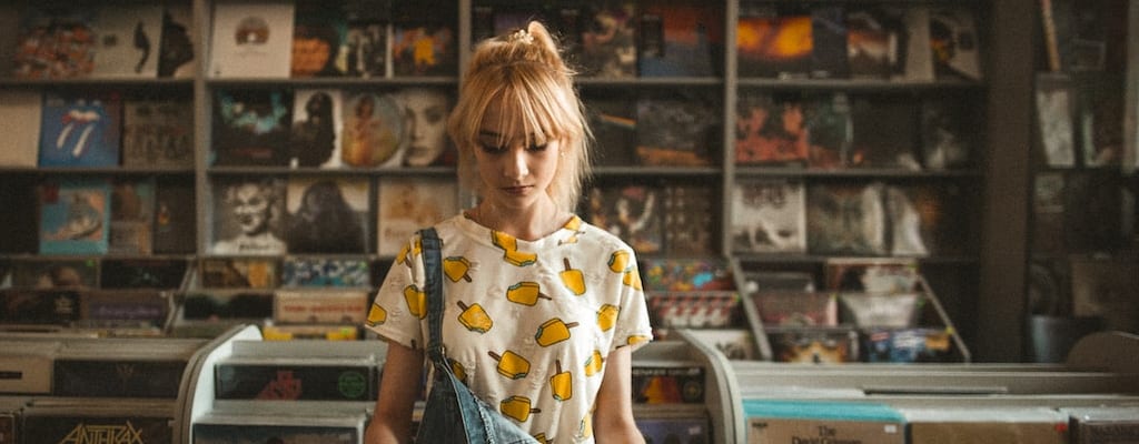 cue up: Idiom Meaning and Origin - The Village Idiom