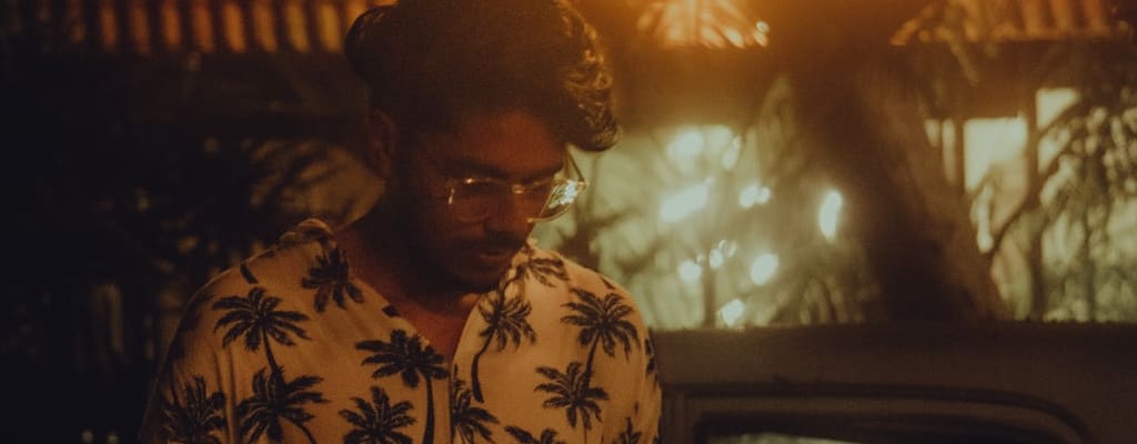 good head on one's shoulders: Idiom Meaning and Origin - The Village Idiom