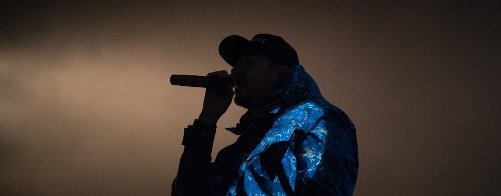 needle drop: Idiom Meaning and Origin - The Village Idiom