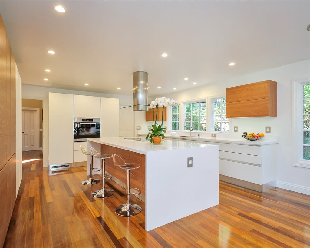 Blanco Zeus Kitchen Worktop | Silestone | Project Marble