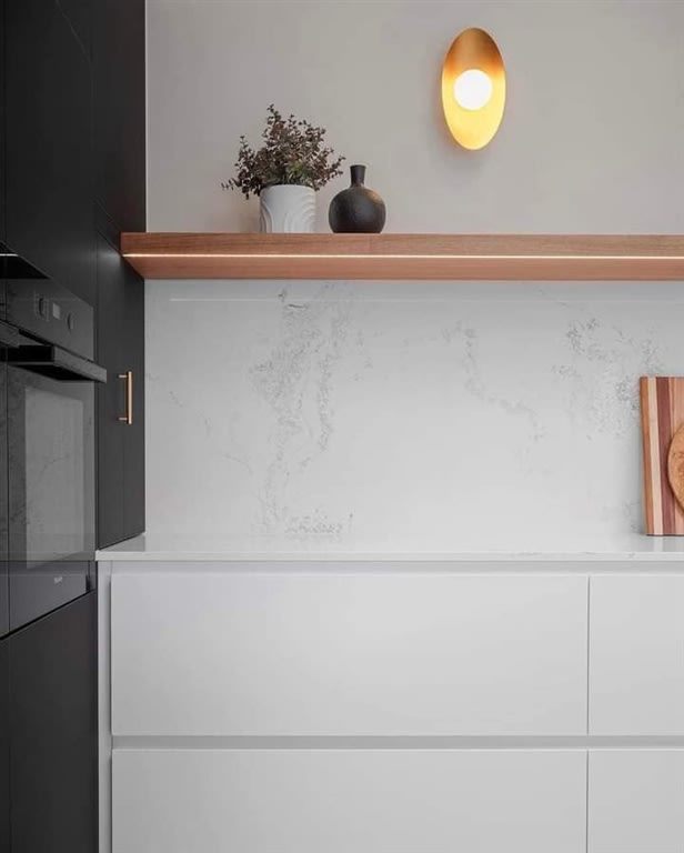 Empira White Kitchen Worktop | Caesarstone | Project Marble
