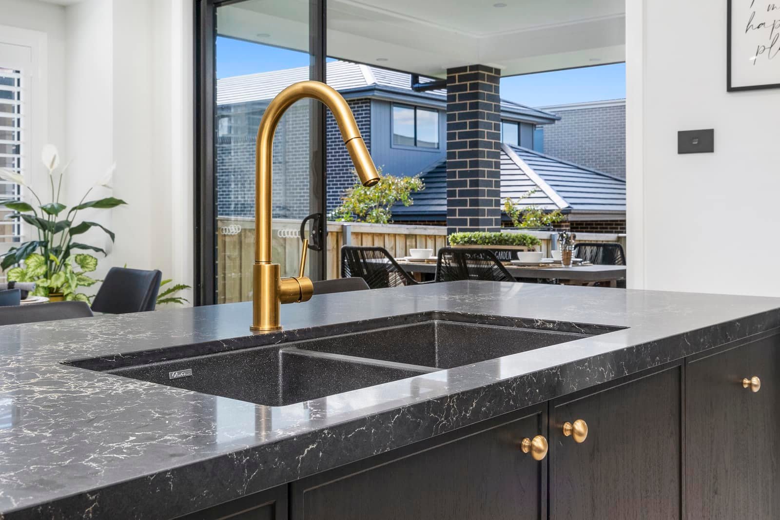 Vanilla Noir Kitchen Worktop | Caesarstone | Project Marble