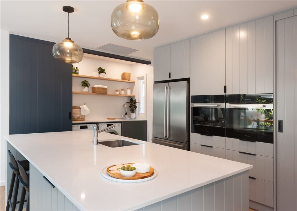 Organic White Kitchen Worktop | Caesarstone | Project Marble