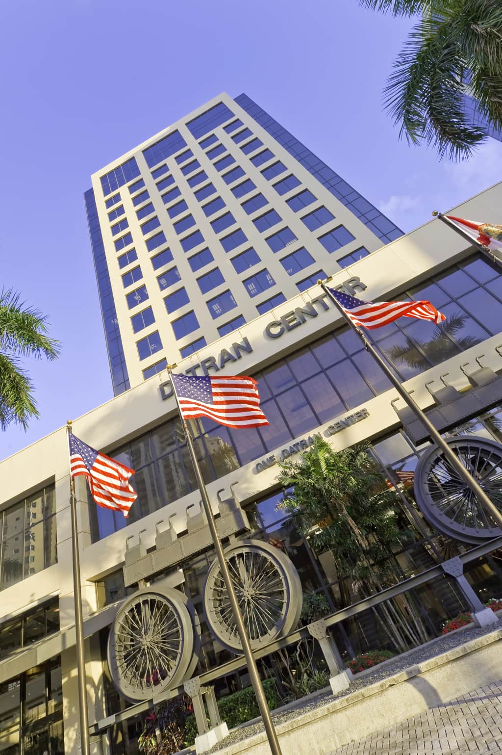 Regus - Florida, Miami - Dadeland – Coworking Space in Miami, United ...