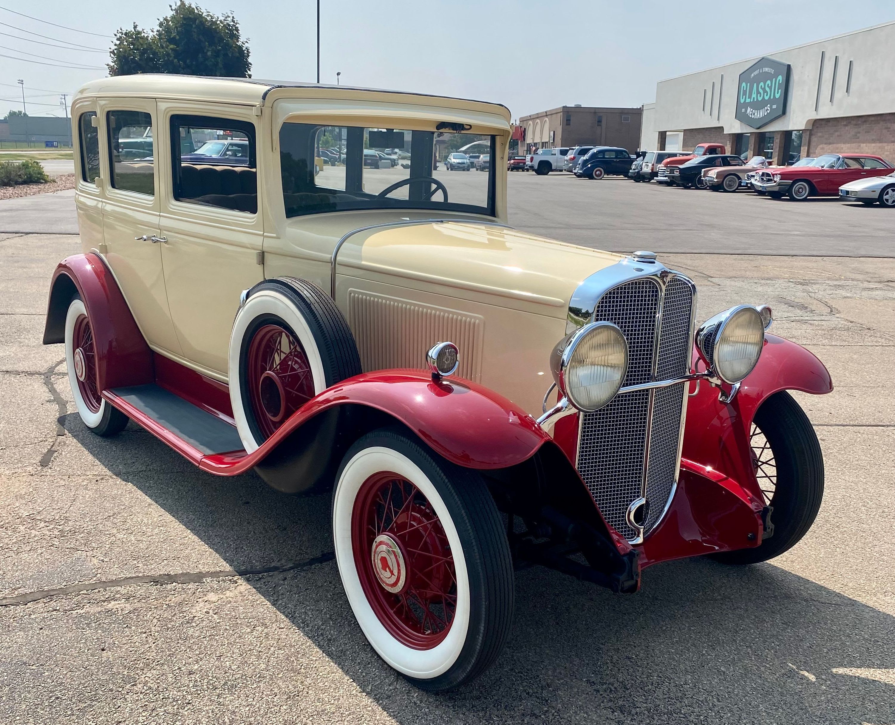 1929 Pontiac Sedan