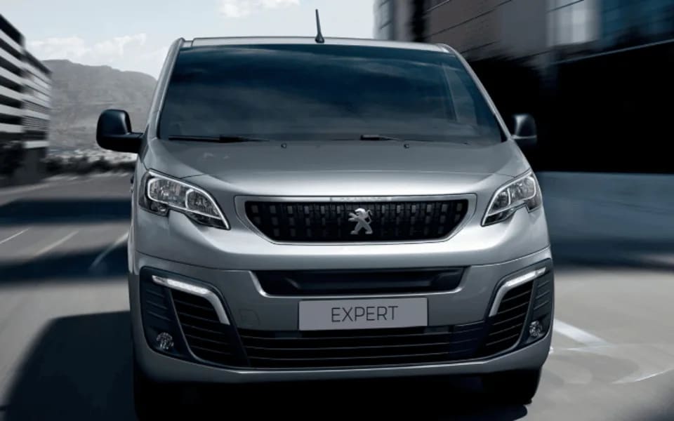 Peugeot - Expert furgon - 2.0 BlueHDi L2 (3sz) - operatív lízing ...