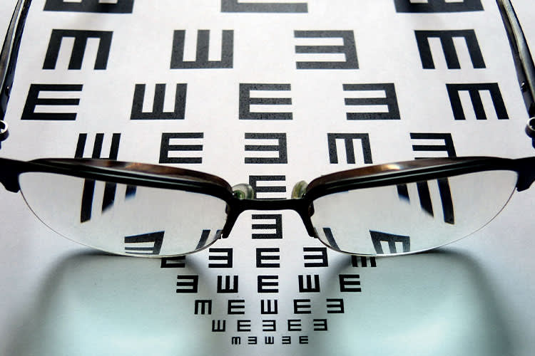 Sphäre: Was der Sph-Wert bei Brillen bedeutet - Apollo