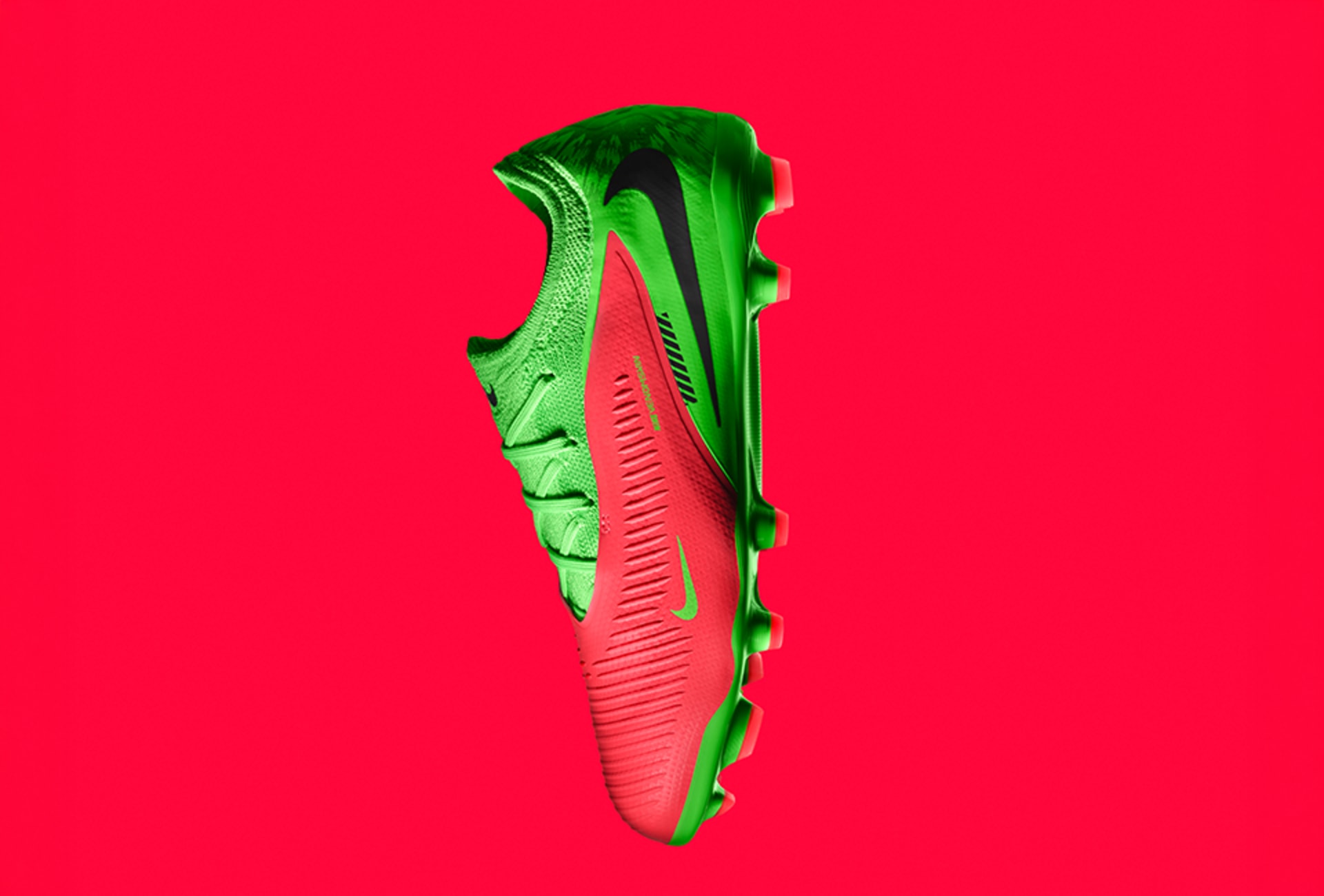Das Nike Haaland Phantom 6 Pack bei ABSOLUTE TEAMSPORT kaufen.