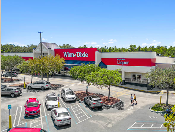 JUST SOLD! | Winn Dixie Anchored Center | Lake Harris Square | Leesburg ...