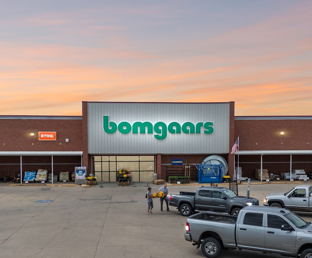 JUST SOLD! | Net Lease Bomgaars | York, NE - Legacy Realty Group ...