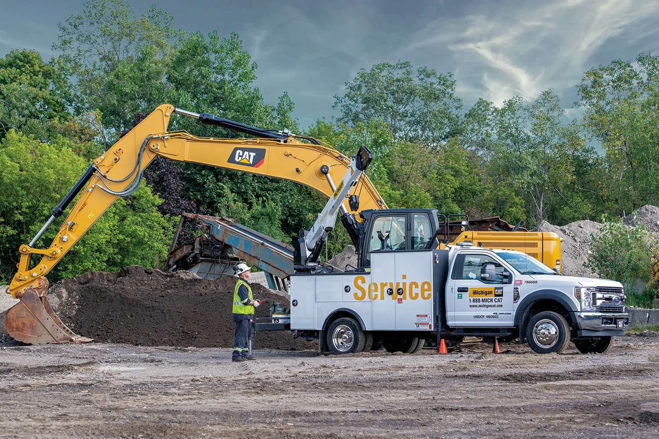 How to Get a Service Truck Crane Installed on Your Vehicle ...